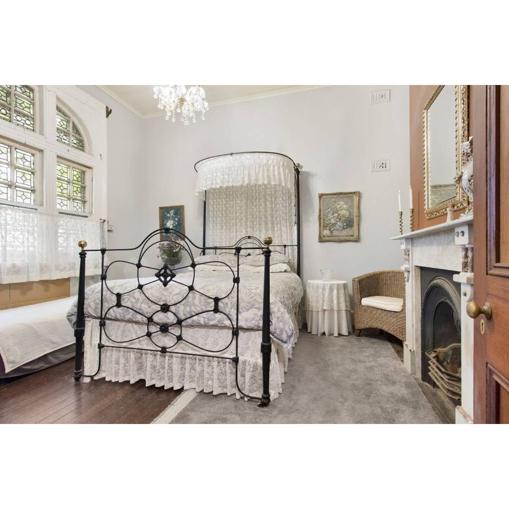 Landmark Minmi Courthouse to sell after 20 years