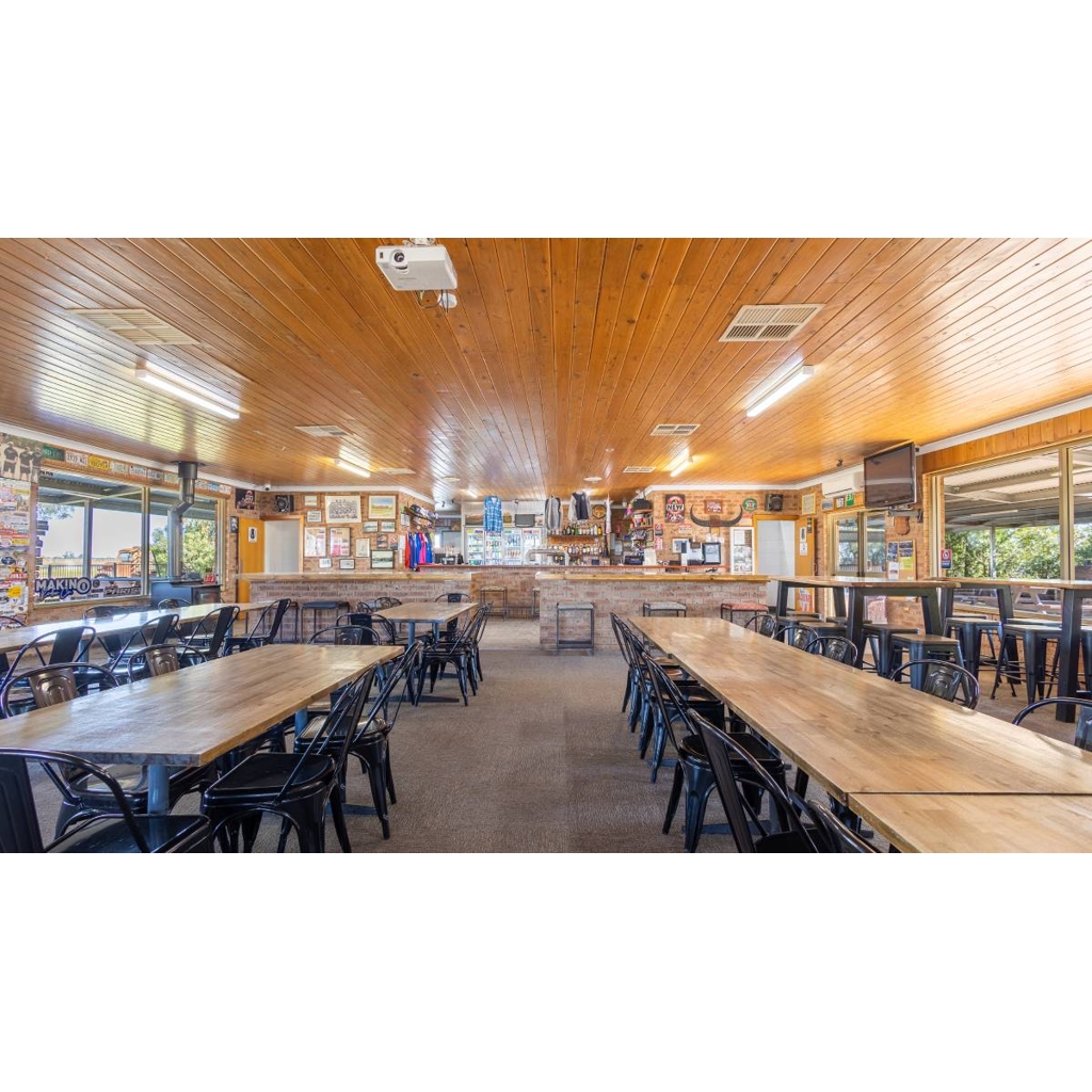 Insta-popular country pub that's Tiktok-ing along listed for sale