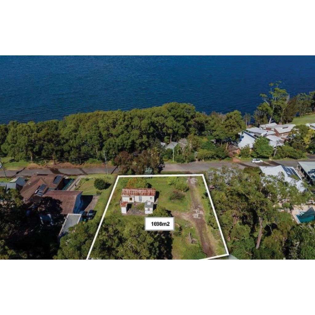 Knock knock: Two properties ripe for a knockdown rebuild