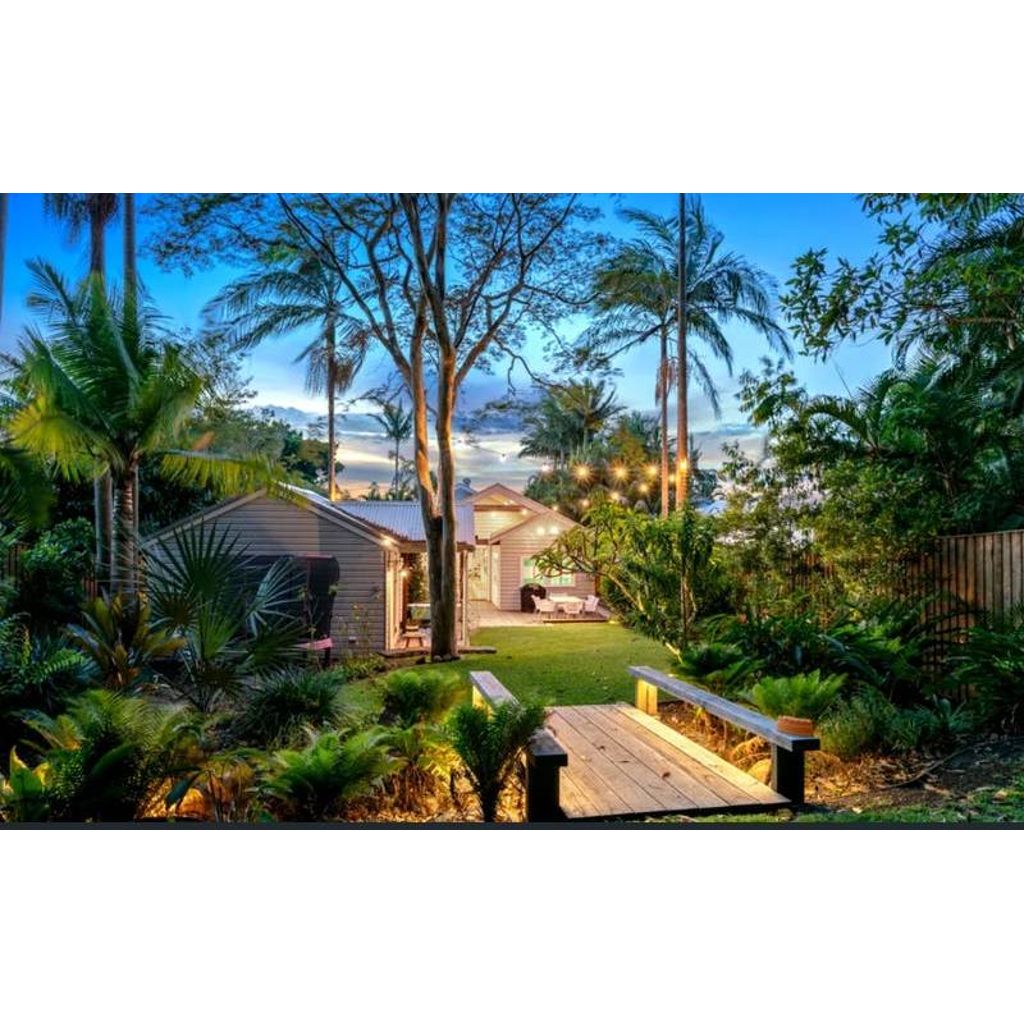 See inside the Byron Bay house Carrie Bickmore is selling