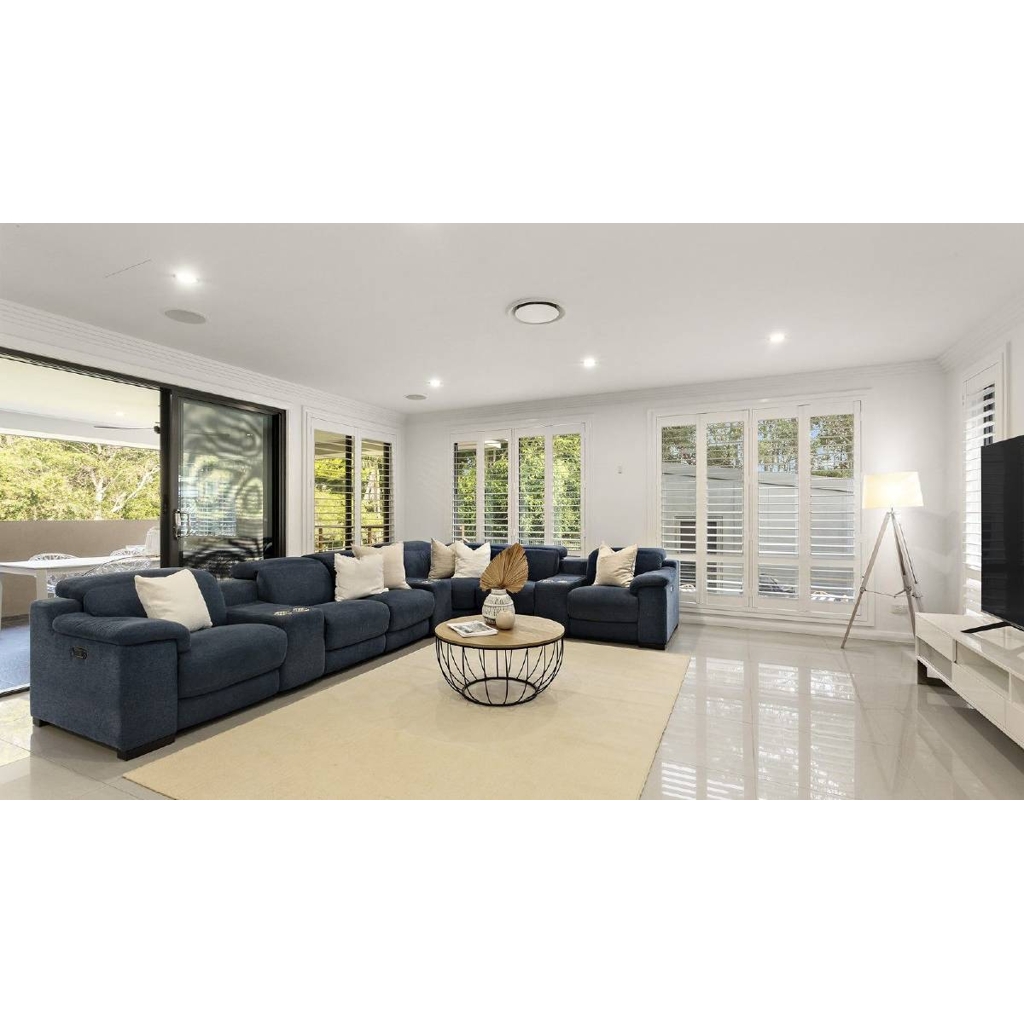 Croudace Bay sale tops suburb record