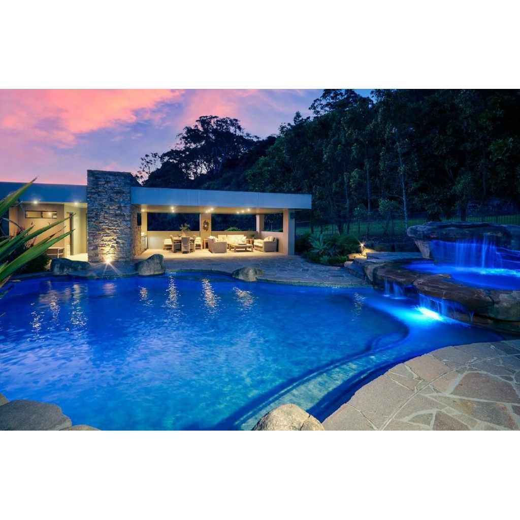 It's gone. Cardiff Heights home with three-tier pool sells for record price