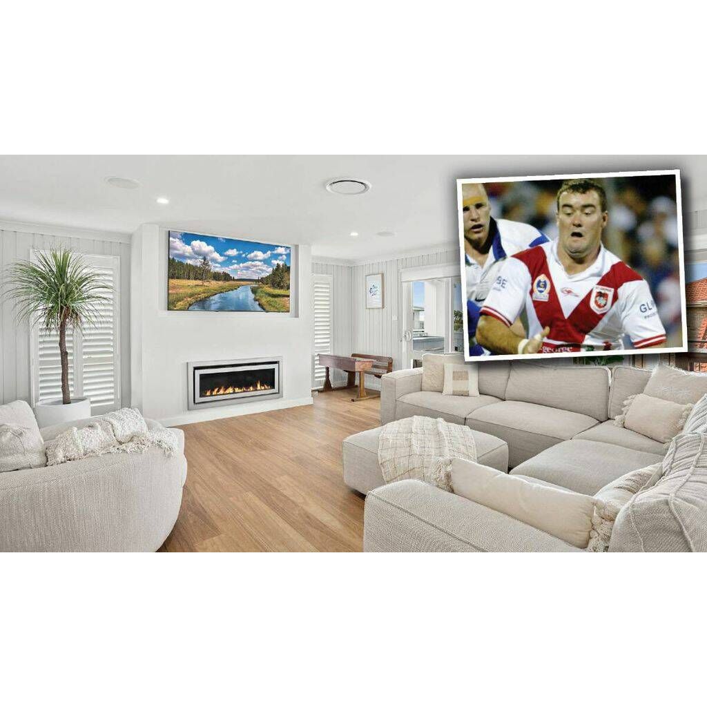 Ex-Dragons star Mark Riddell's Shellharbour home passes in, still for sale
