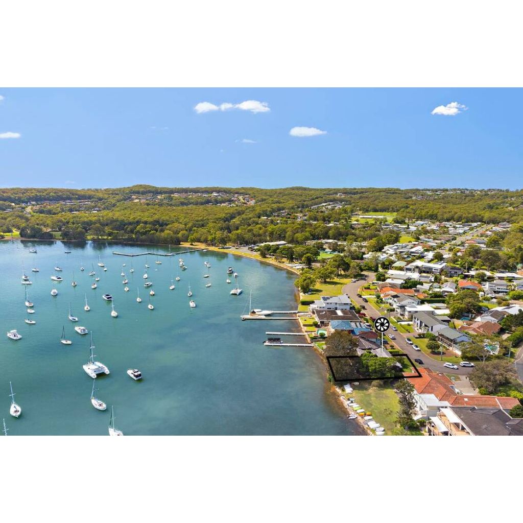 Rare: Waterfront house listed on Valentine strip where nobody has sold ...