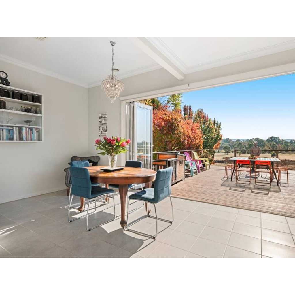 Art deco Wodonga home up for sale for more than $1.6 million