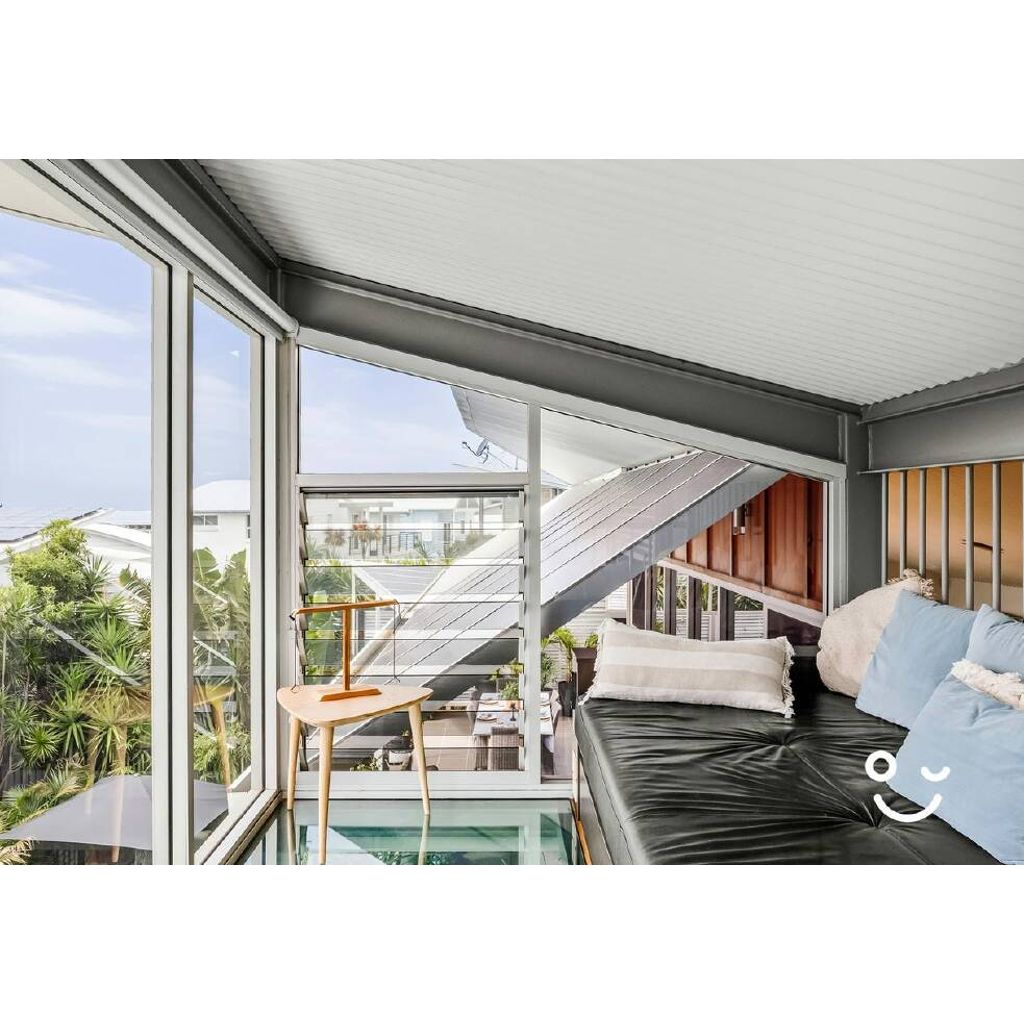 Bali style, Bulli location: Ultimate beach home comes with glass-floor ...