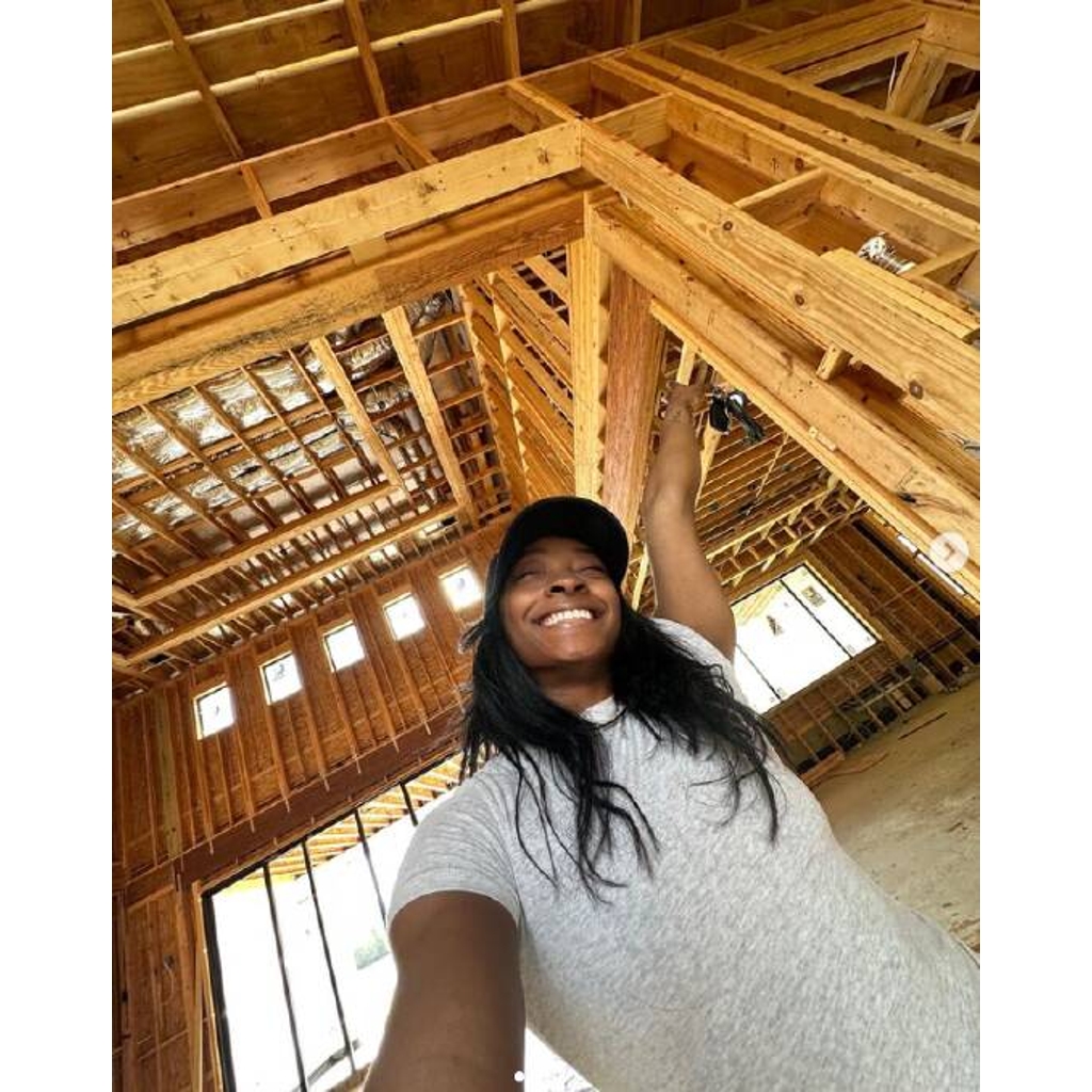 Simone Biles' Olympic Gold dream home build