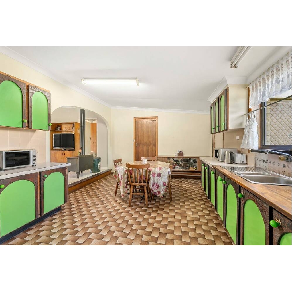 $100k bids as multi-million dollar northern Illawarra acreage sells