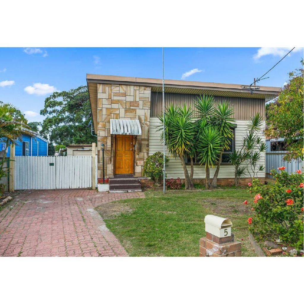 'Still a fair bit to do': Primbee project back on the market after 14 ...