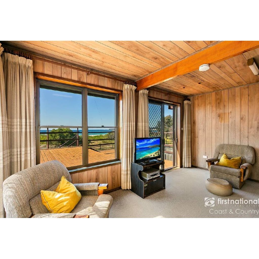 Buyer snaps up $3m-plus knockdown-rebuild at Shellharbour