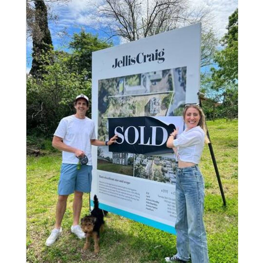 Andy Lee and Rebecca Harding tackle reno with rotting floors and pooper ...