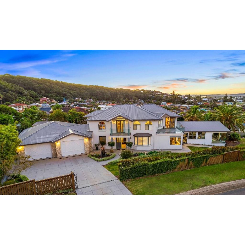 Caves Beach house with ocean views could smash suburb record by $1 million