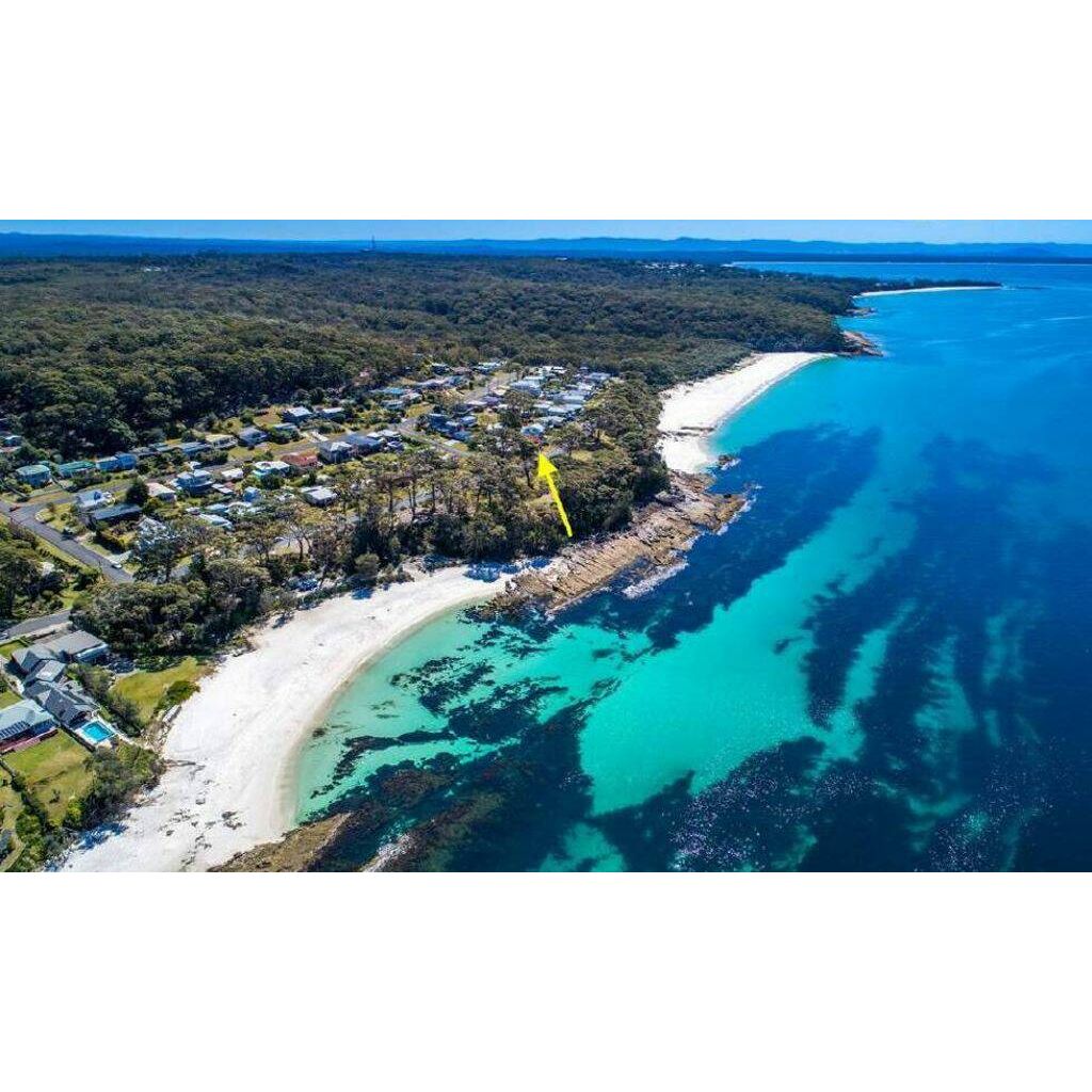 Sam Armytage takes beach house off the market as she confirms split ...