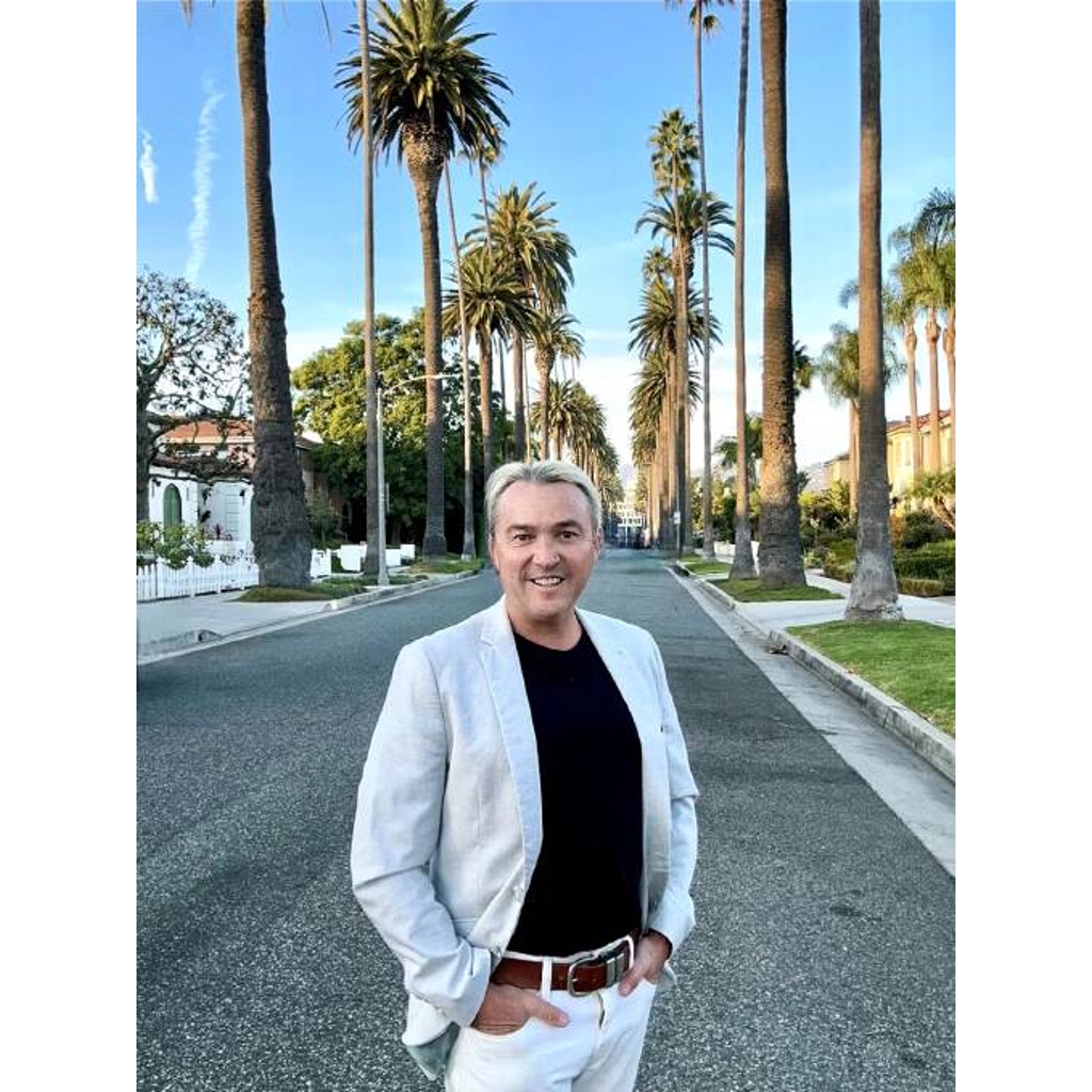 From Newy to Beverly Hills: rock star real estate agent Craig Rosevear ...