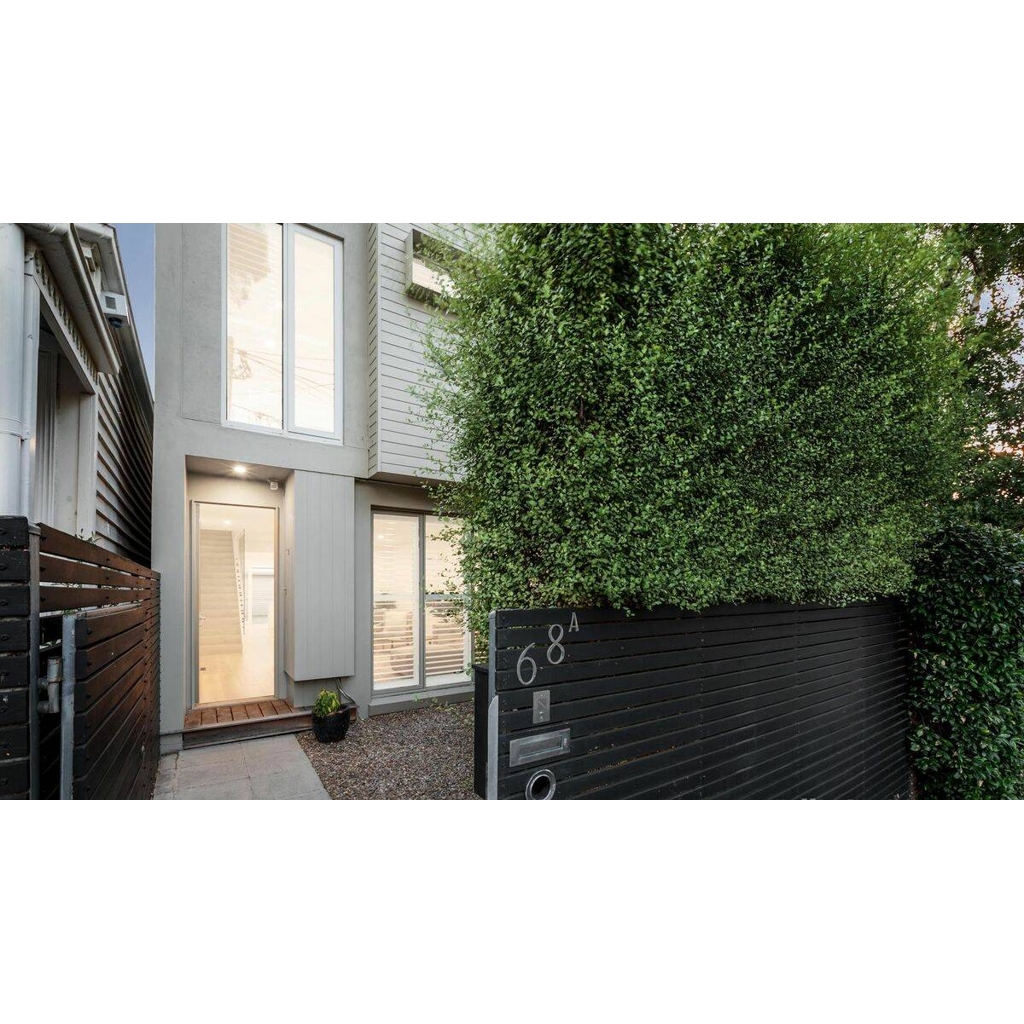 Ash Barty's Melbourne townhouse hits the market for $1.85 million