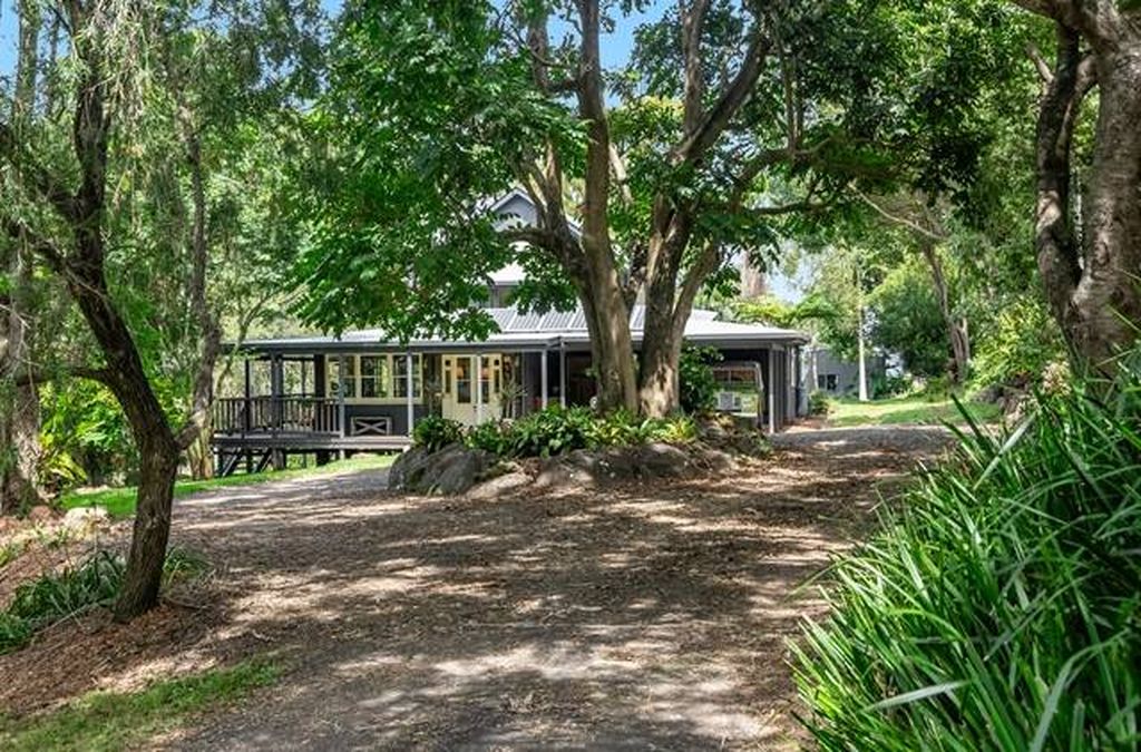 Wolfmother and The Vines' Hamish Rosser lists rock star hideaway for $2.5m