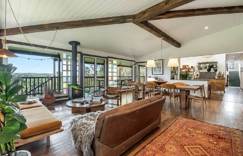 Wolfmother and The Vines' Hamish Rosser lists rock star hideaway for $2.5m