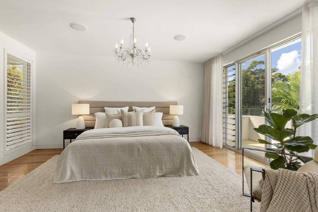 The waterfront strip in Lake Macquarie where homes keep breaking sales ...