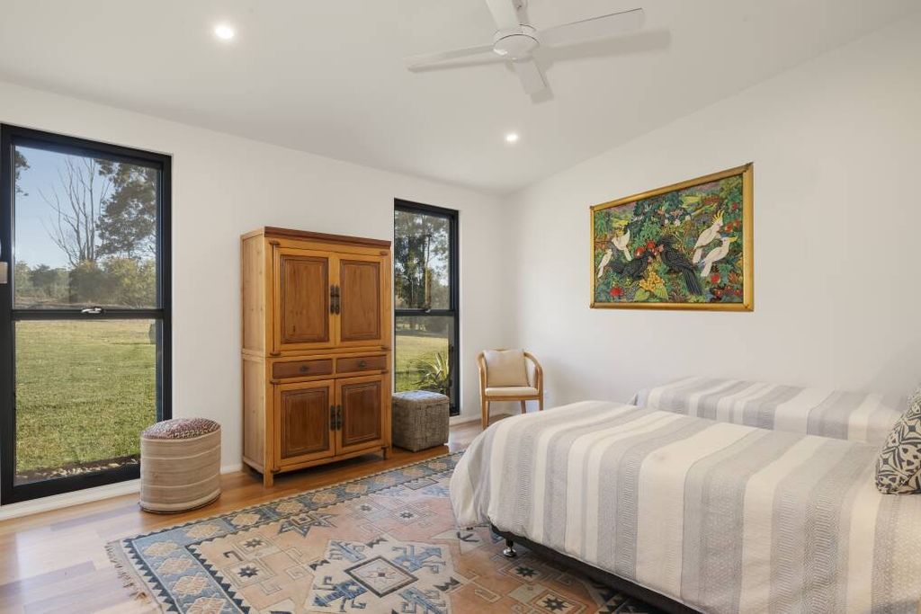 'It's very zen': Take a tour of this South Coast home's yoga studio ...