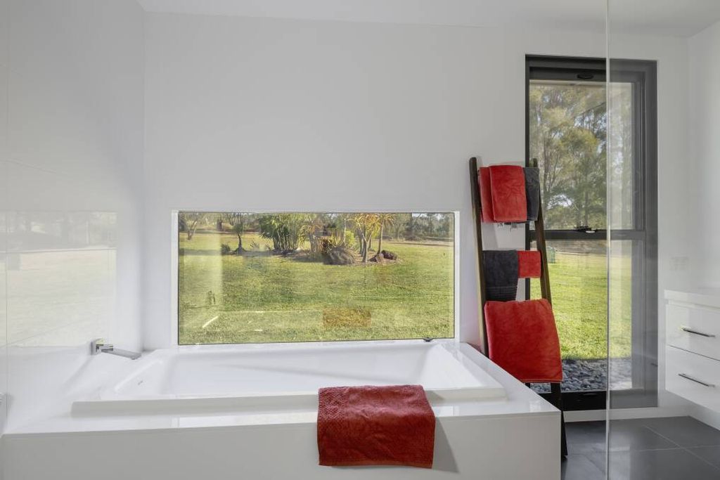 'It's very zen': Take a tour of this South Coast home's yoga studio ...