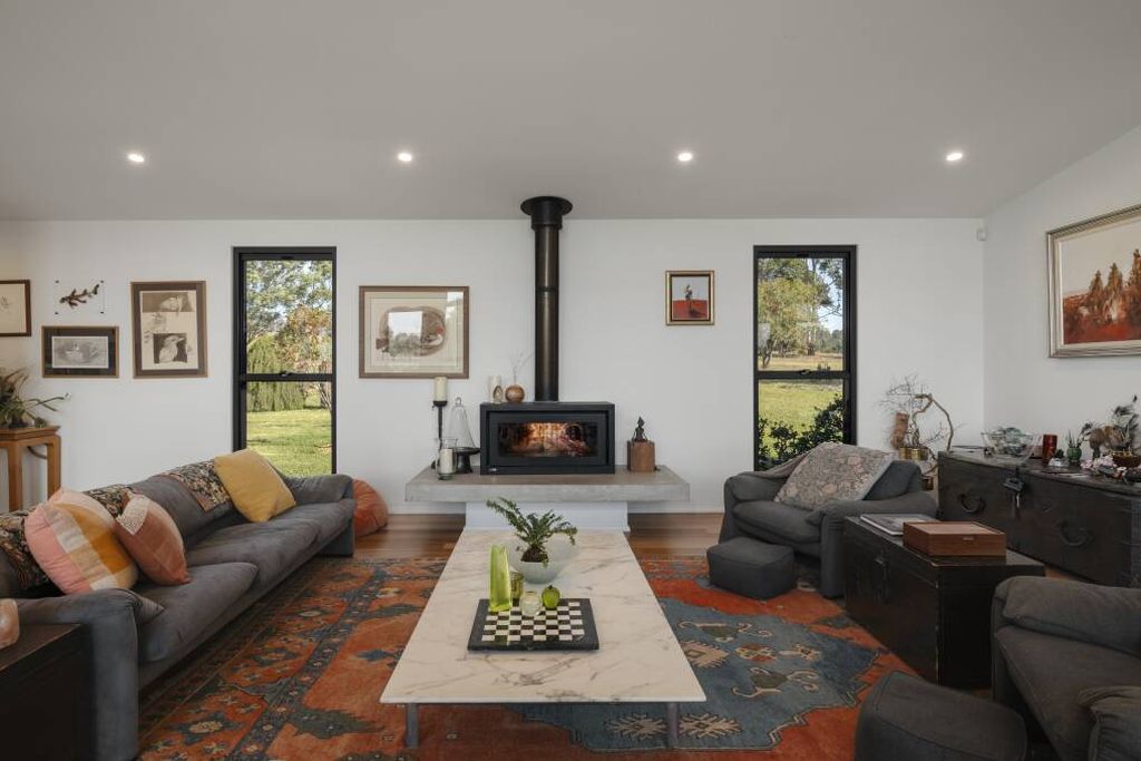 'It's very zen': Take a tour of this South Coast home's yoga studio ...