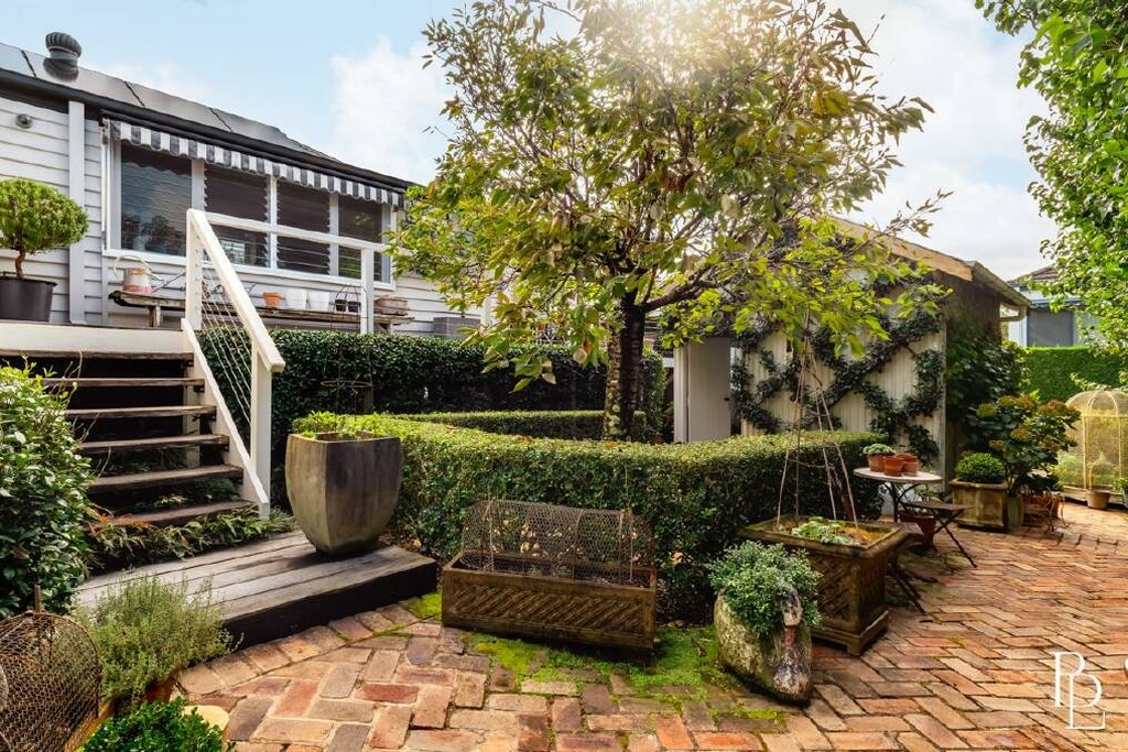 'It's uniquely original': See the restoration of a 1900s Berry cottage