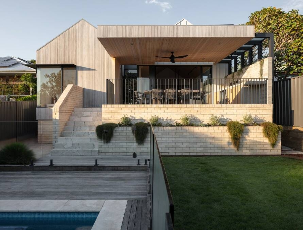 'Stunning': Award-winning Bulli home scores $3m-plus off-market sale