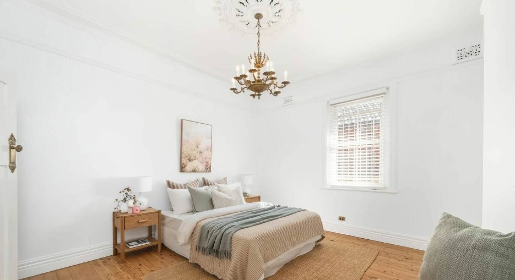 Historic 1920s house in Cooks Hill listed for the first time in 25 years
