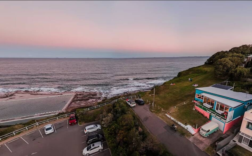 Want to live like a rock star? Daniel Johns lists retro beachside shack ...