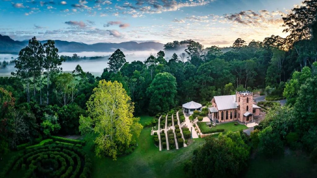 How a multi-million dollar castle was built in a town of less than 500