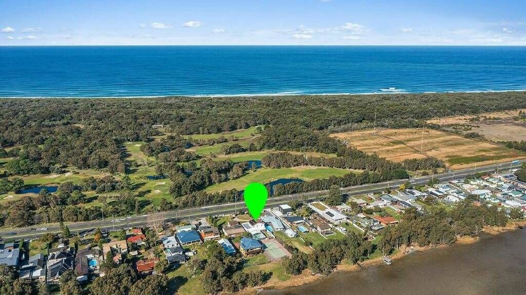 Lavish waterfront estate at Primbee snapped up hours before auction