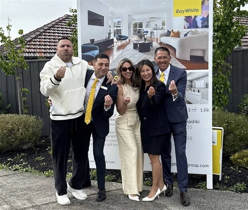 Sooshi Mango funnyman sells Mt Waverley family home nearly $200K above ...