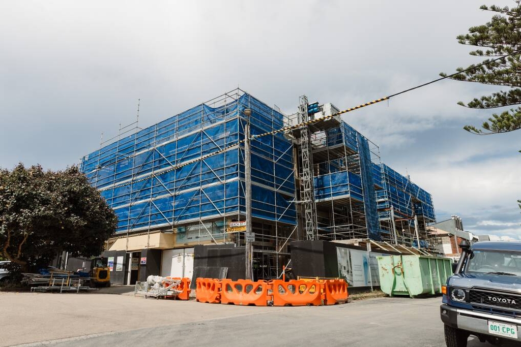 Newcastle East project Parnell House tops out, one $10.5m penthouse ...