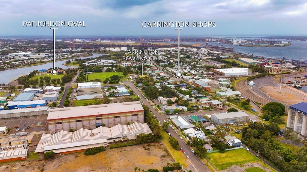 Block with no sewer and a condemned dwelling sells at auction in Carrington