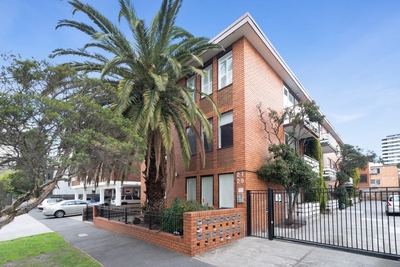 Explore York Street, St Kilda West, VIC - 3182 - view.com.au