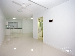 4/12 Old Cleveland Road, Greenslopes, QLD 4120 for Rent | view.com.au