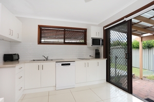 25b Parasol Street, Ashmore, QLD 4214 for Rent | view.com.au