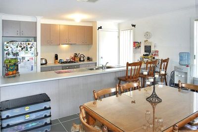 10 Leeds Walkway, Derrimut, VIC 3026 Property Details - view.com.au