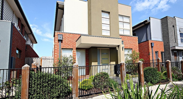 10 Royal Circuit, Point Cook, VIC 3030 Property Details - view.com.au