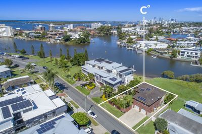 Explore Ray Street, Runaway Bay, QLD - 4216 - view.com.au