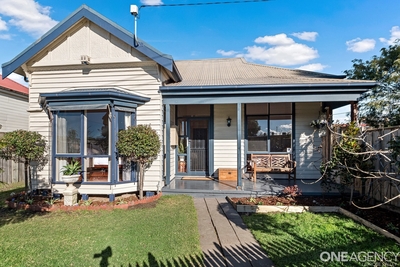 Explore Queens Parade, Traralgon, VIC - 3844 - view.com.au