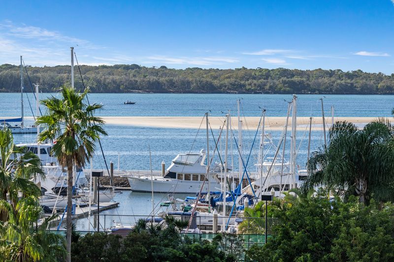 1/19 Oatland Esplanade, Runaway Bay, QLD 4216 Property Details - view ...