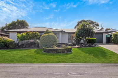 Explore Connell Street, Victor Harbor, SA - 5211 - view.com.au