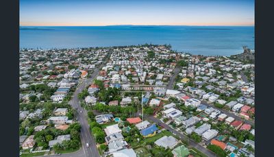 19 Oakley Street, Manly, QLD 4179 Property Details - view.com.au