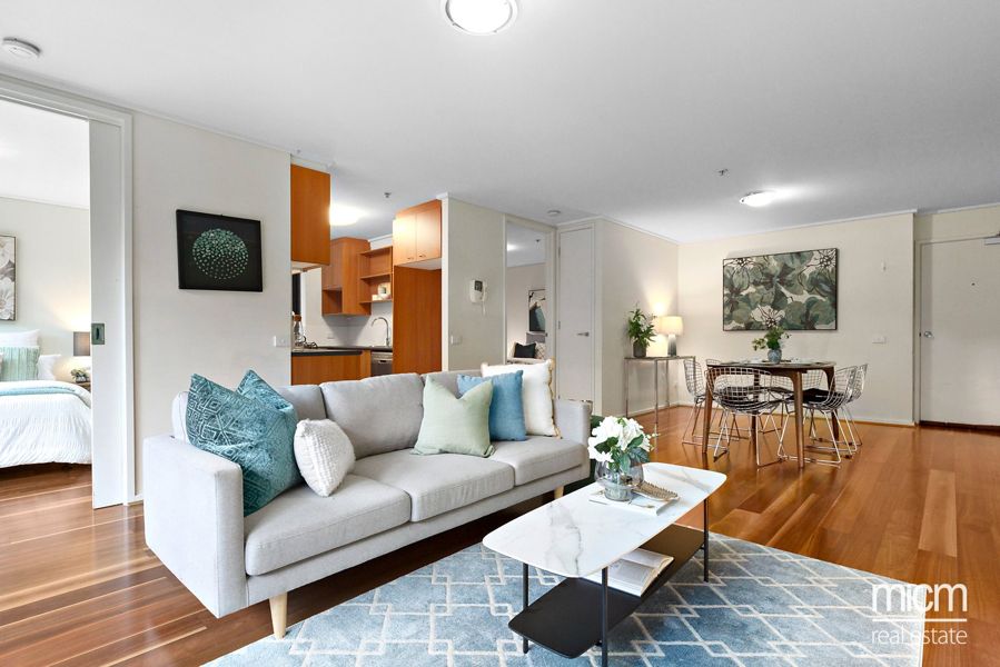 Sold 301/668 Bourke Street, Melbourne, VIC 3000 for $595,000 on 29 May, 2024