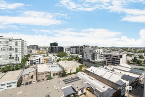 Sold 31101/24 Stratton Street, Newstead, QLD 4006 for $650,000 on 10 ...
