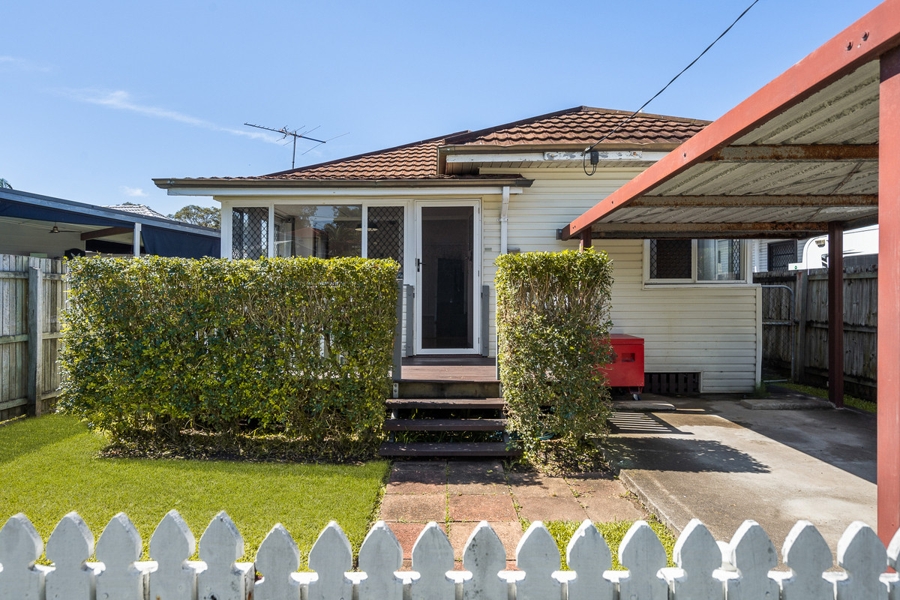 4 Seaview Street, Brighton, QLD 4017 for Sale | view.com.au