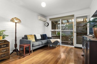 Sold 2/17 Hurtle Street, Ascot Vale, VIC 3032 for $527,000 on 21 Jul, 2025