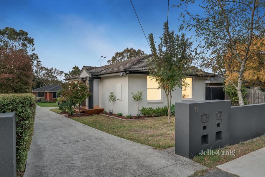 Sold 1/11 Cobham Road, Mitcham, VIC 3132 for $832,000 on 10 May, 2025