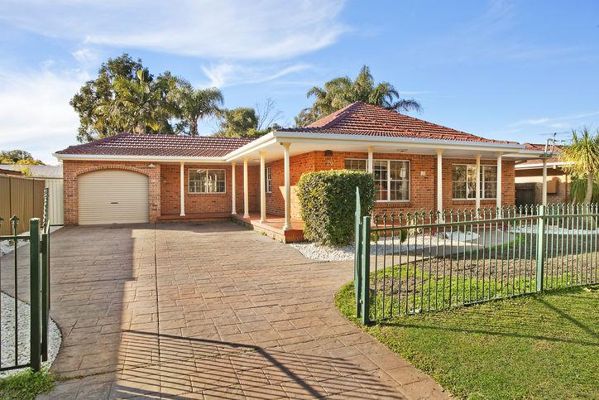 20 Rabaul Road, Georges Hall, NSW 2198 Property Details - view.com.au